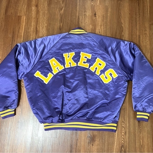 Chalk Line | Jackets & Coats | Vintage Chalk Line Los Angeles Lakers ...